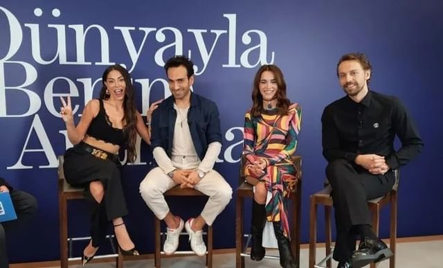 Dünyayla Benim Aramda’nın yıldızları Demet Özdemir ile Hafsanur ...